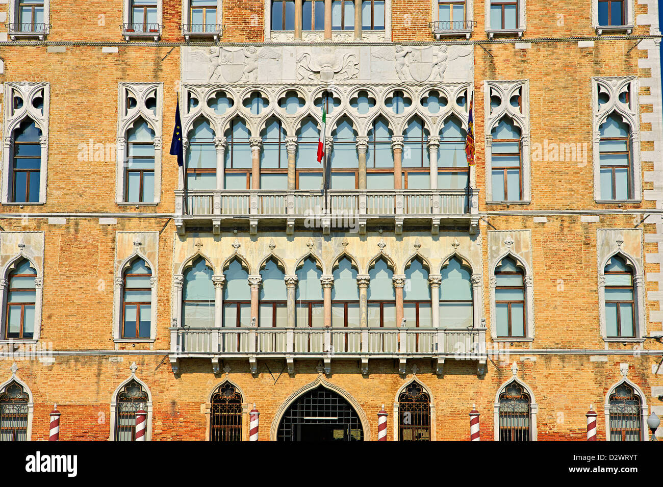 Palazzo veneziano gotico -Fotos und -Bildmaterial in hoher Auflösung – Alamy