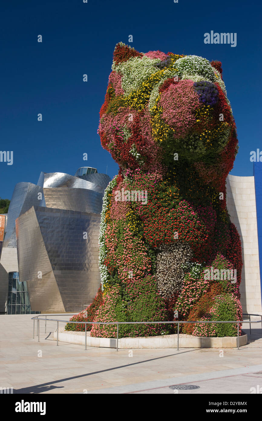 WELPE FORMSCHNITT SKULPTUR (© JEFF KOONS 1994) GUGGENHEIM-MUSEUM FÜR ...