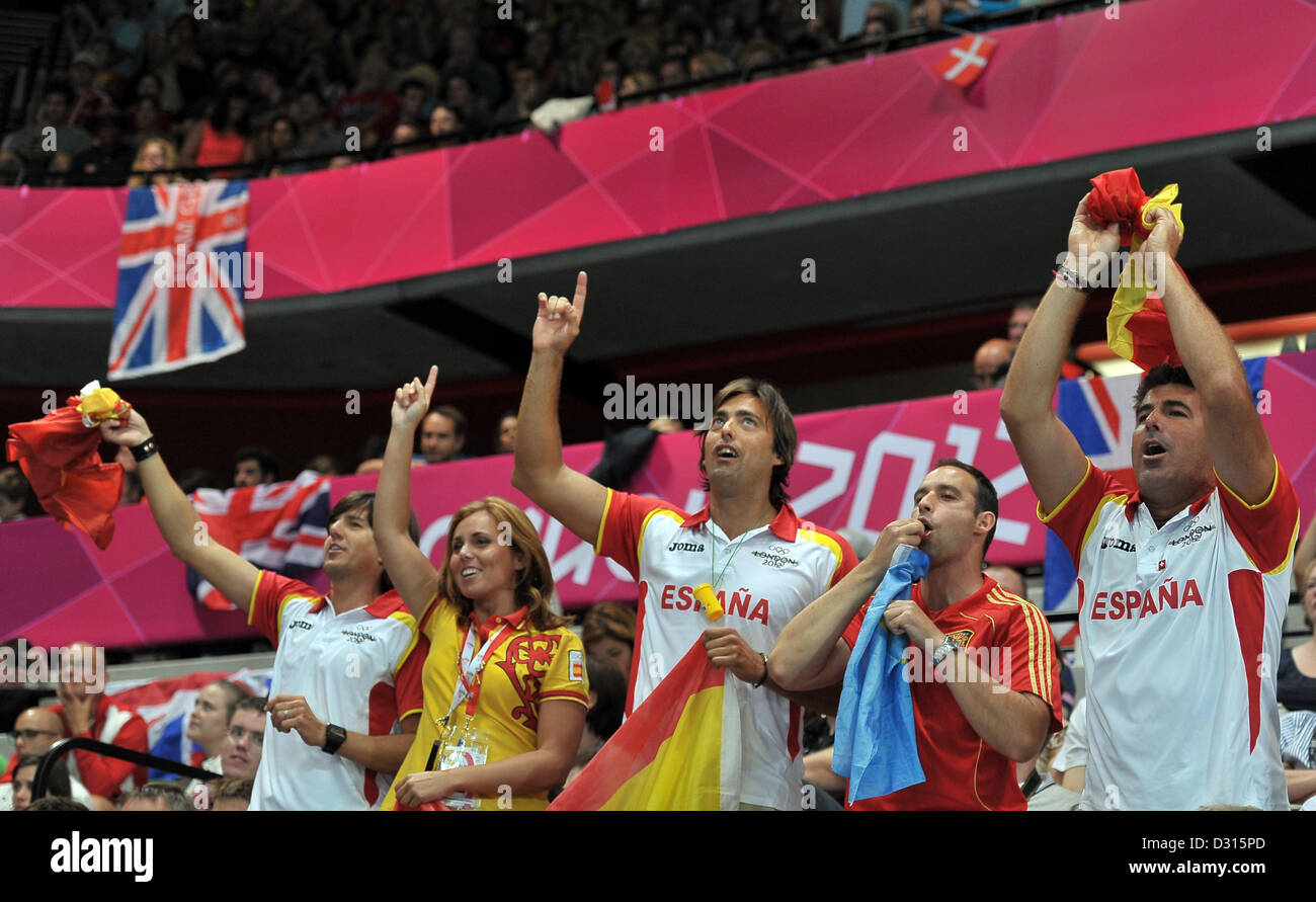 Olympiapark handball arena -Fotos und -Bildmaterial in hoher Auflösung ...