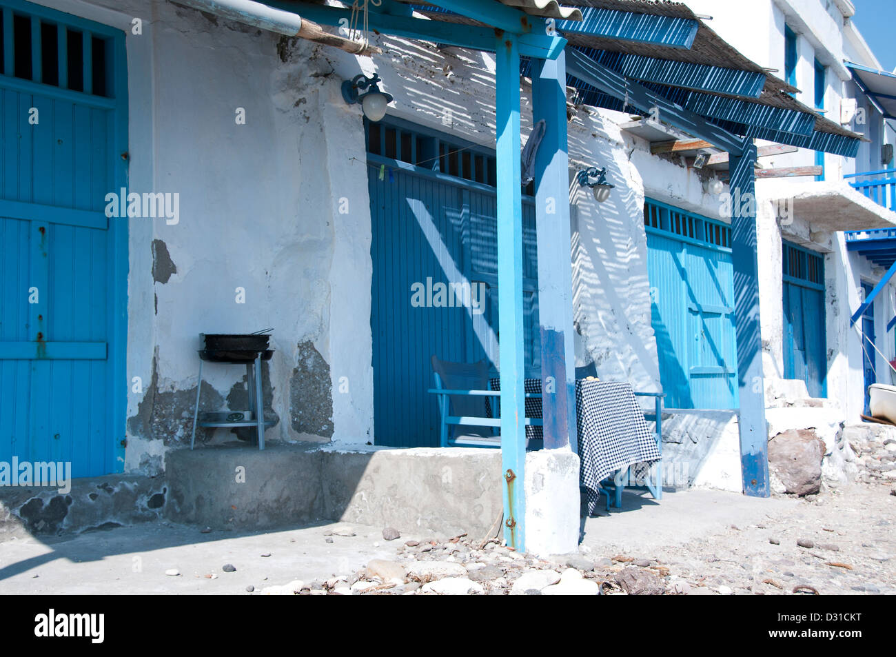 Blaue und weiße Strand Häuser, "Syrmata" am Klima, Milos, Griechenland ...