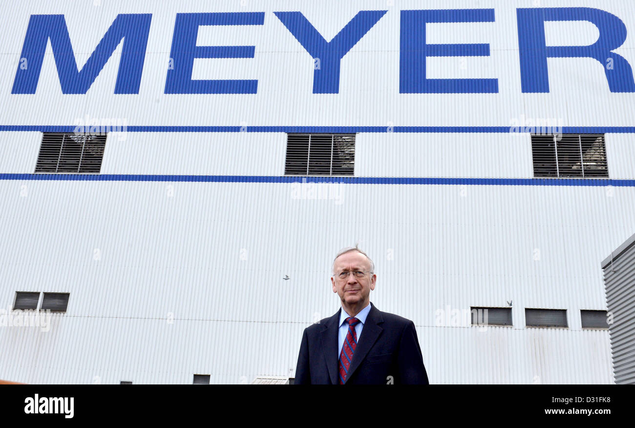 Geschäftsführer der Meyer Werft, Bernard Meyer-Werft stellt unter der ...