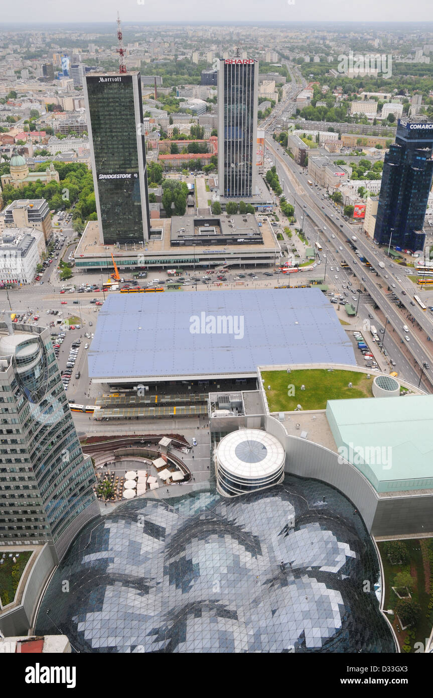 Warschau-Ansicht mit Zlote Tarasy shopping mall, Warschauer ...