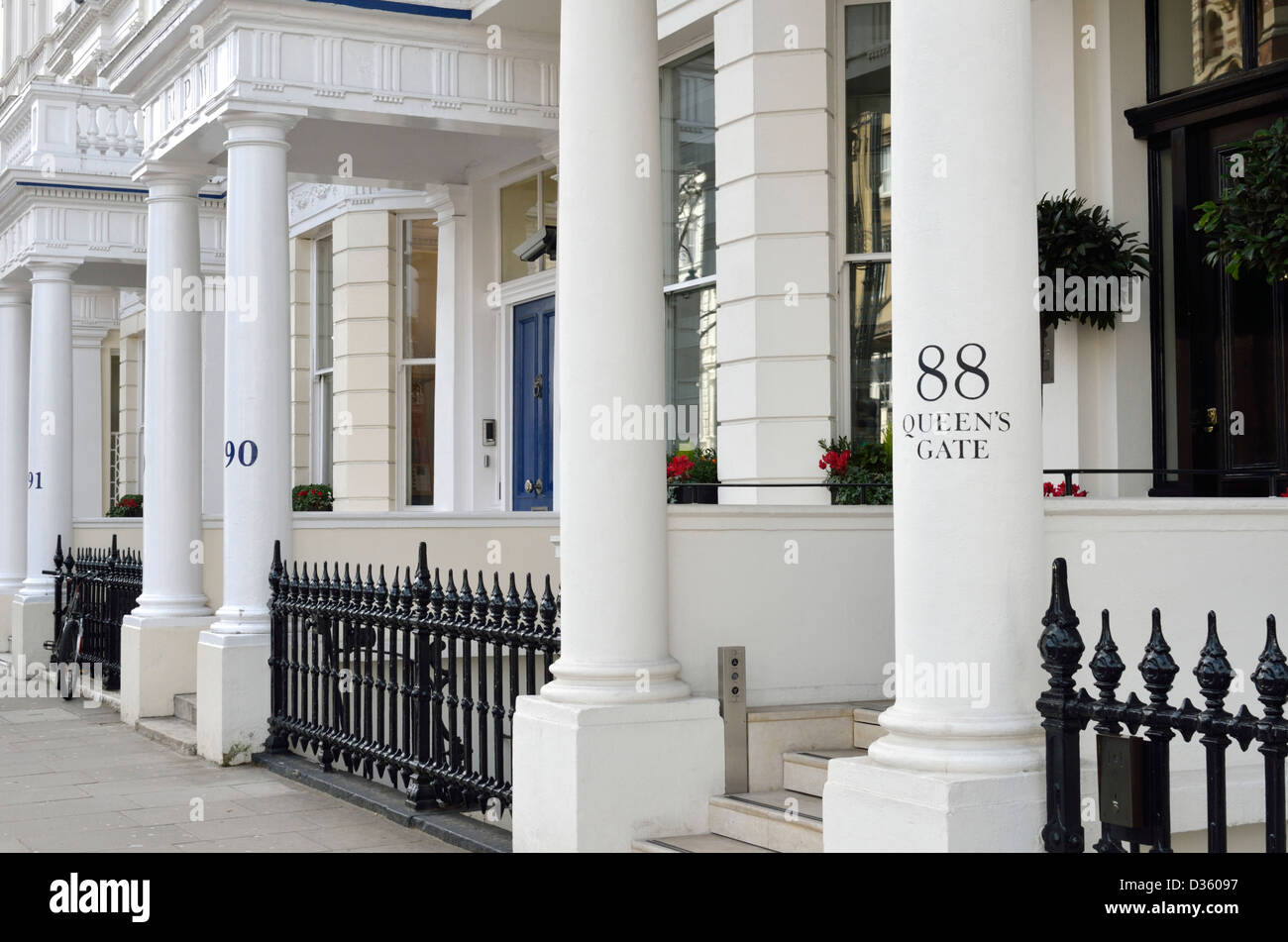 Queens gate kensington -Fotos und -Bildmaterial in hoher Auflösung – Alamy