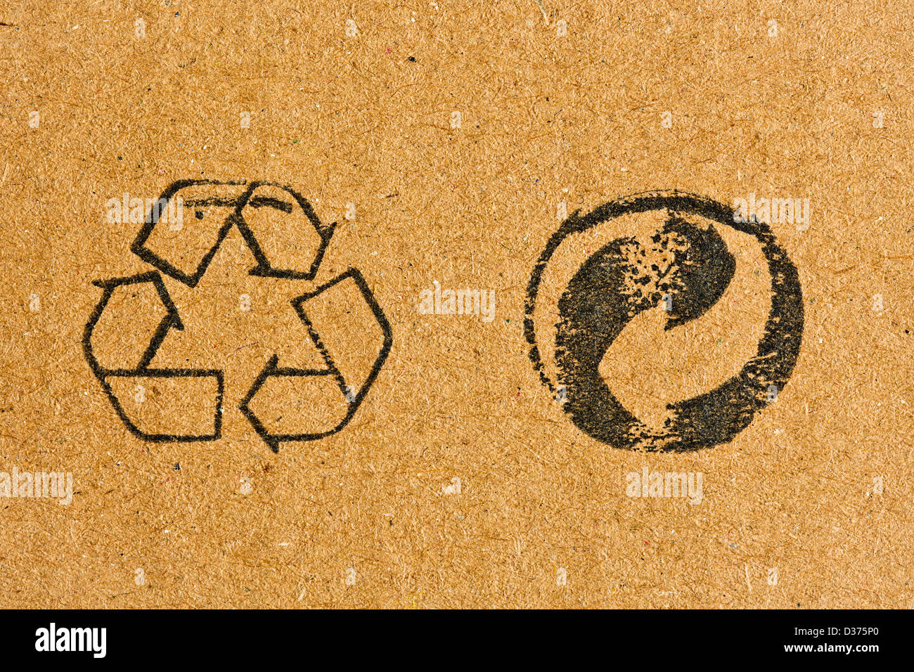 Recycling symbol for cardboard -Fotos und -Bildmaterial in hoher ...