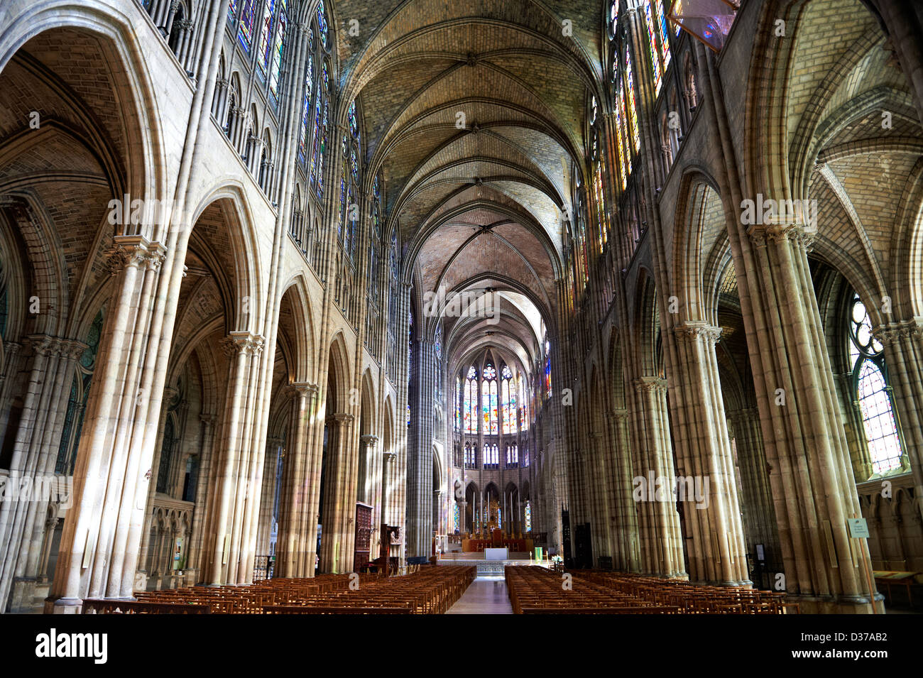 Die naiven der gotischen Kathedrale Basilika Saint-Denis (Basilika ...