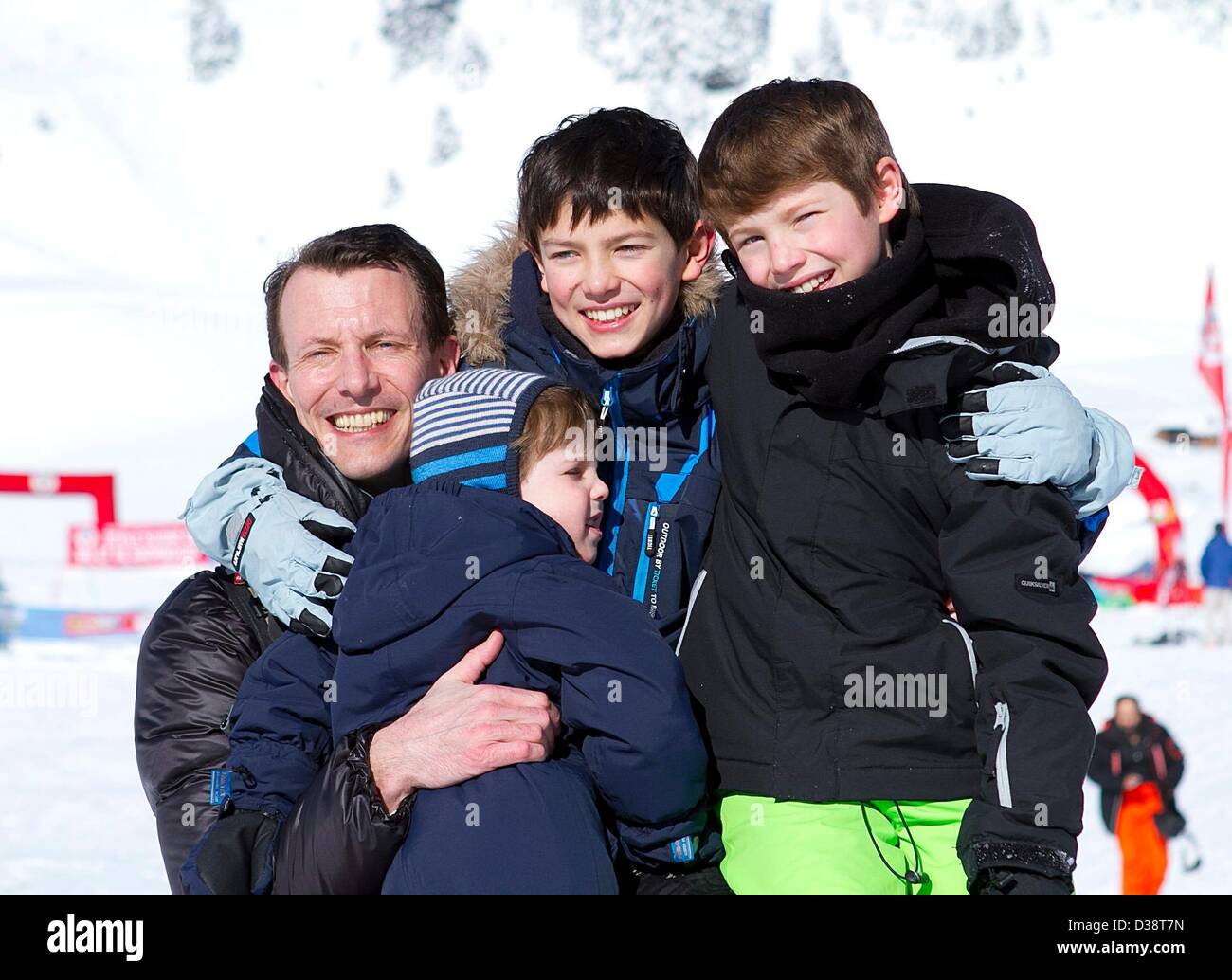 Prinz Joachim von Dänemark posieren mit seinen Söhnen (L-R) Prinz ...