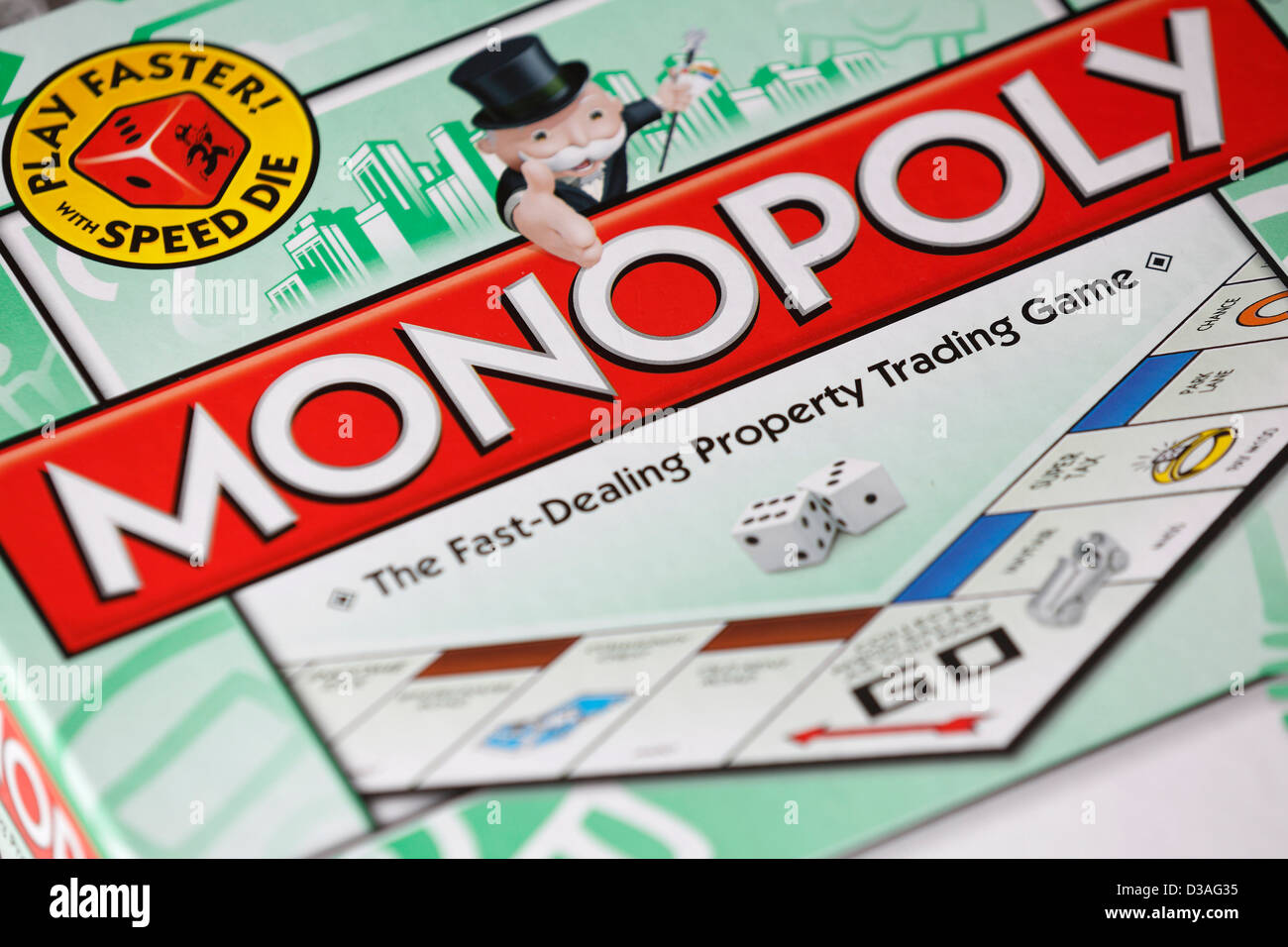 Monopoly board game -Fotos und -Bildmaterial in hoher Auflösung – Alamy