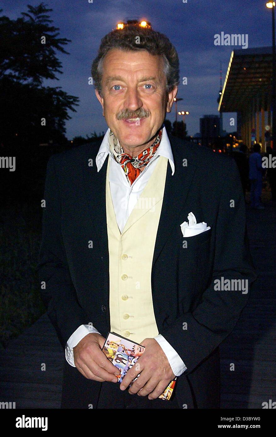 (Dpa) - Dieter Meier, Sänger und Songwriter der Schweizer Elektro-Pop ... (Dpa) - Dieter Meier, Sänger und Songwriter der Schweizer Elektro-Pop ...