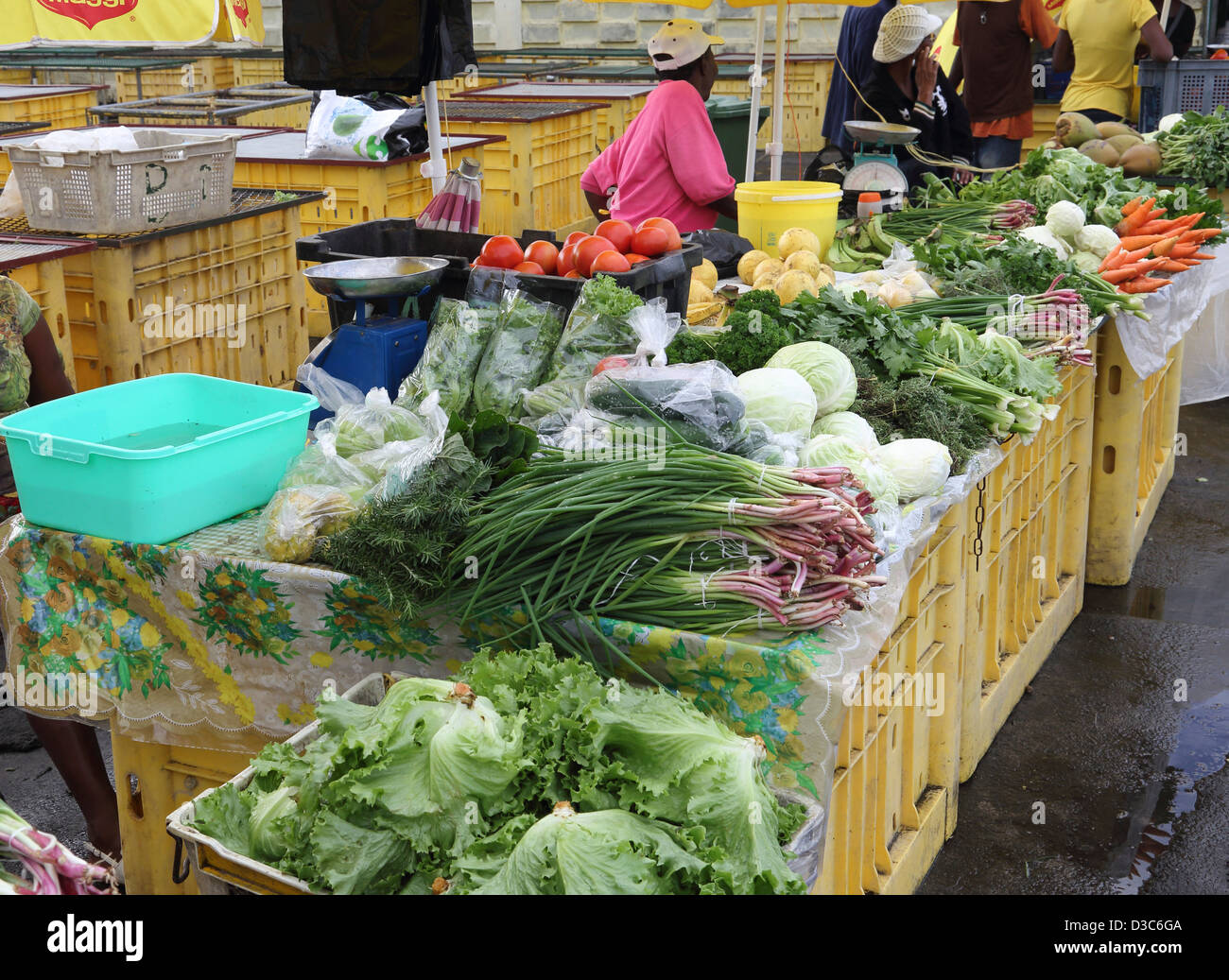 Marktstaende market stall -Fotos und -Bildmaterial in hoher Auflösung ...