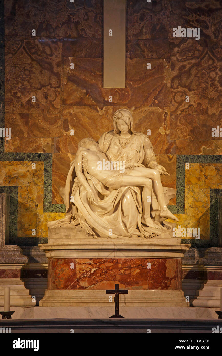 Pieta michelangelo statue -Fotos und -Bildmaterial in hoher Auflösung – Alamy