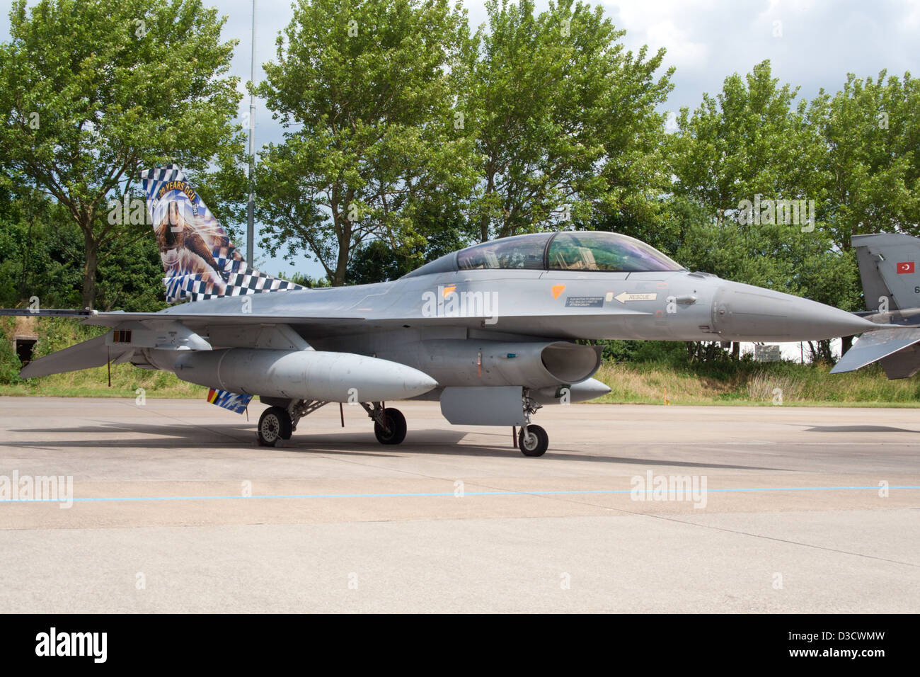 Belgische Luftwaffe F-16 Fighter Jet Stockfotografie - Alamy