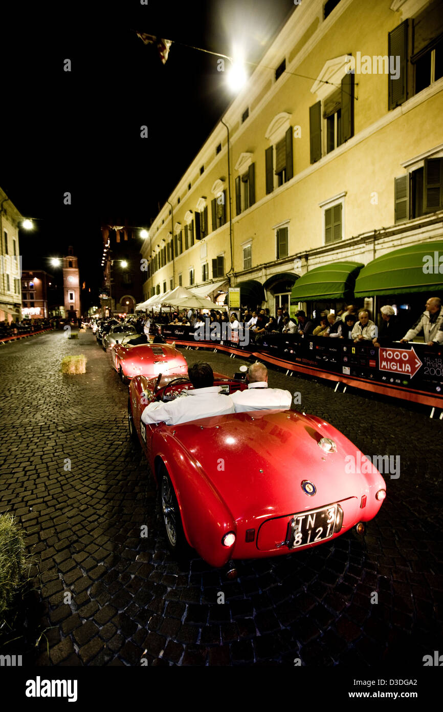 Autorennen szene -Fotos und -Bildmaterial in hoher Auflösung – Alamy