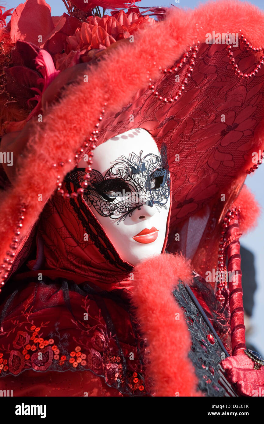 Venice cat mask -Fotos und -Bildmaterial in hoher Auflösung - Seite 3 ...