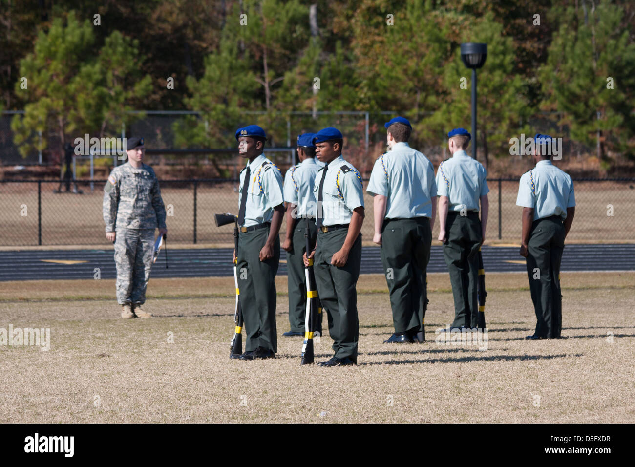 Wettbewerb der armeeschule -Fotos und -Bildmaterial in hoher Auflösung ...