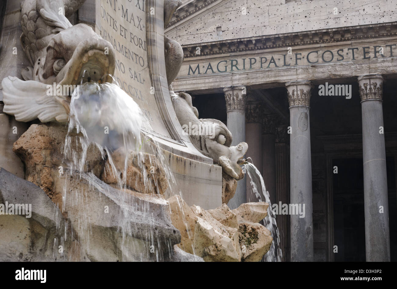 Das Pantheon in Rom. Die Inschrift ist der ursprüngliche Erbauer des ...