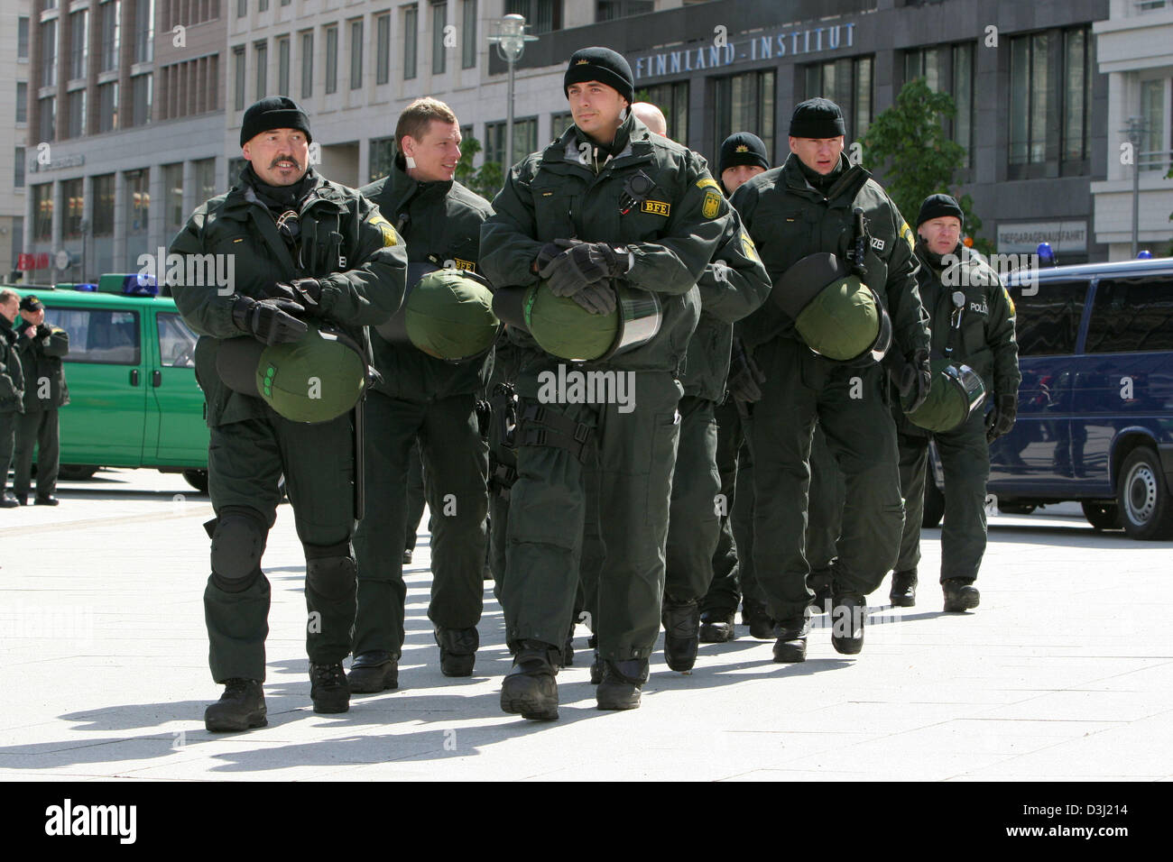 Bgs uniform -Fotos und -Bildmaterial in hoher Auflösung – Alamy