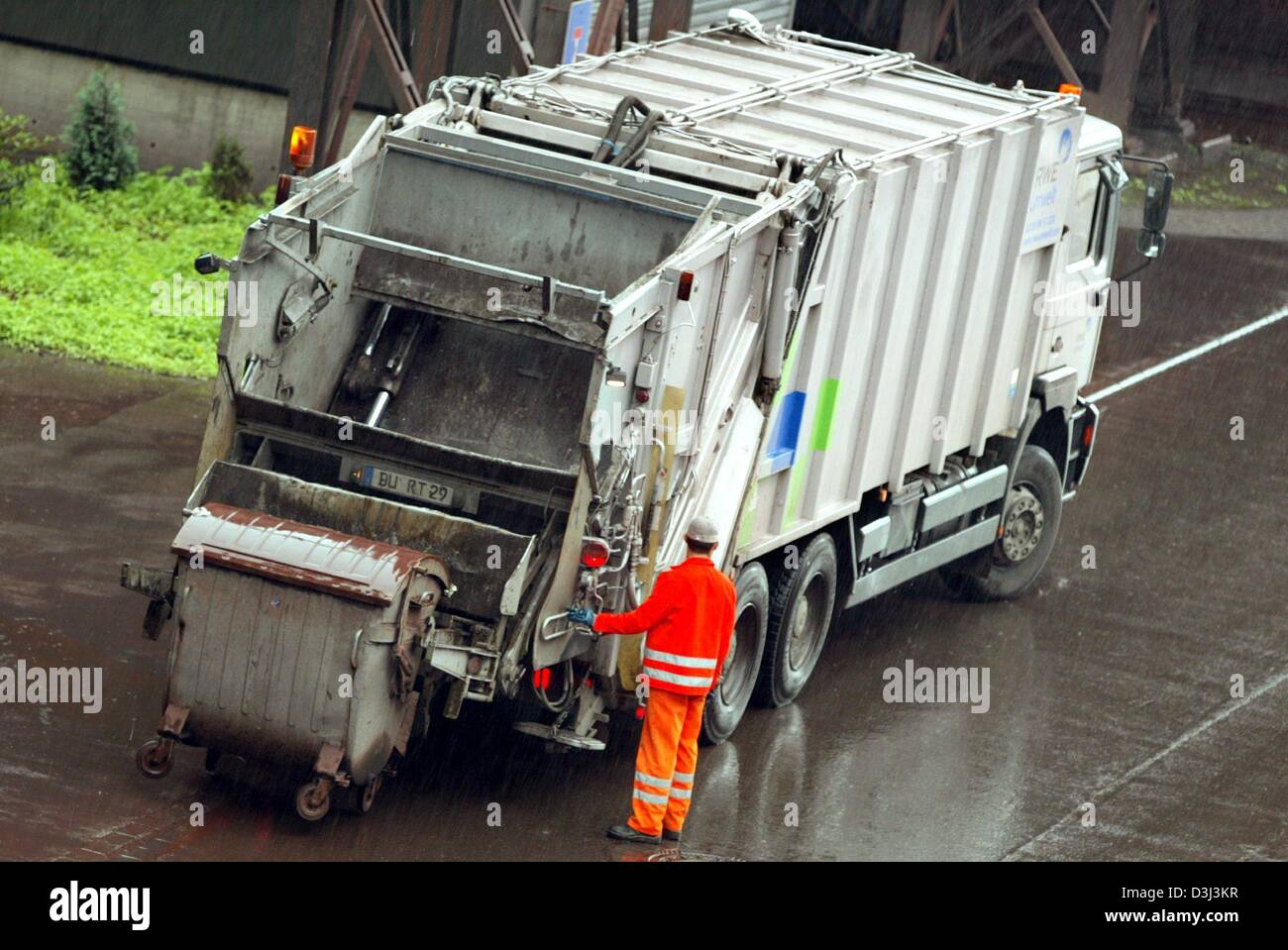 Labor in einem lkw -Fotos und -Bildmaterial in hoher Auflösung – Alamy