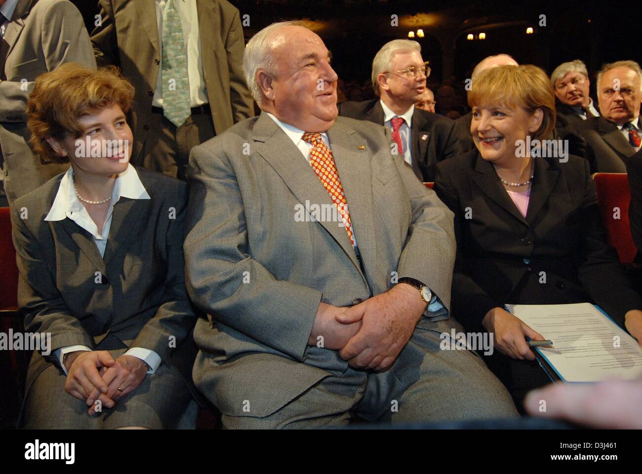 Politik pol parteien politiker formal_dress deutschland -Fotos und ...