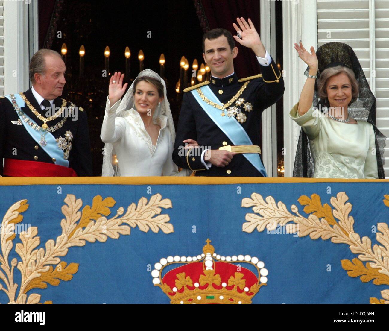 Spanish king juan carlos hands -Fotos und -Bildmaterial in hoher ...