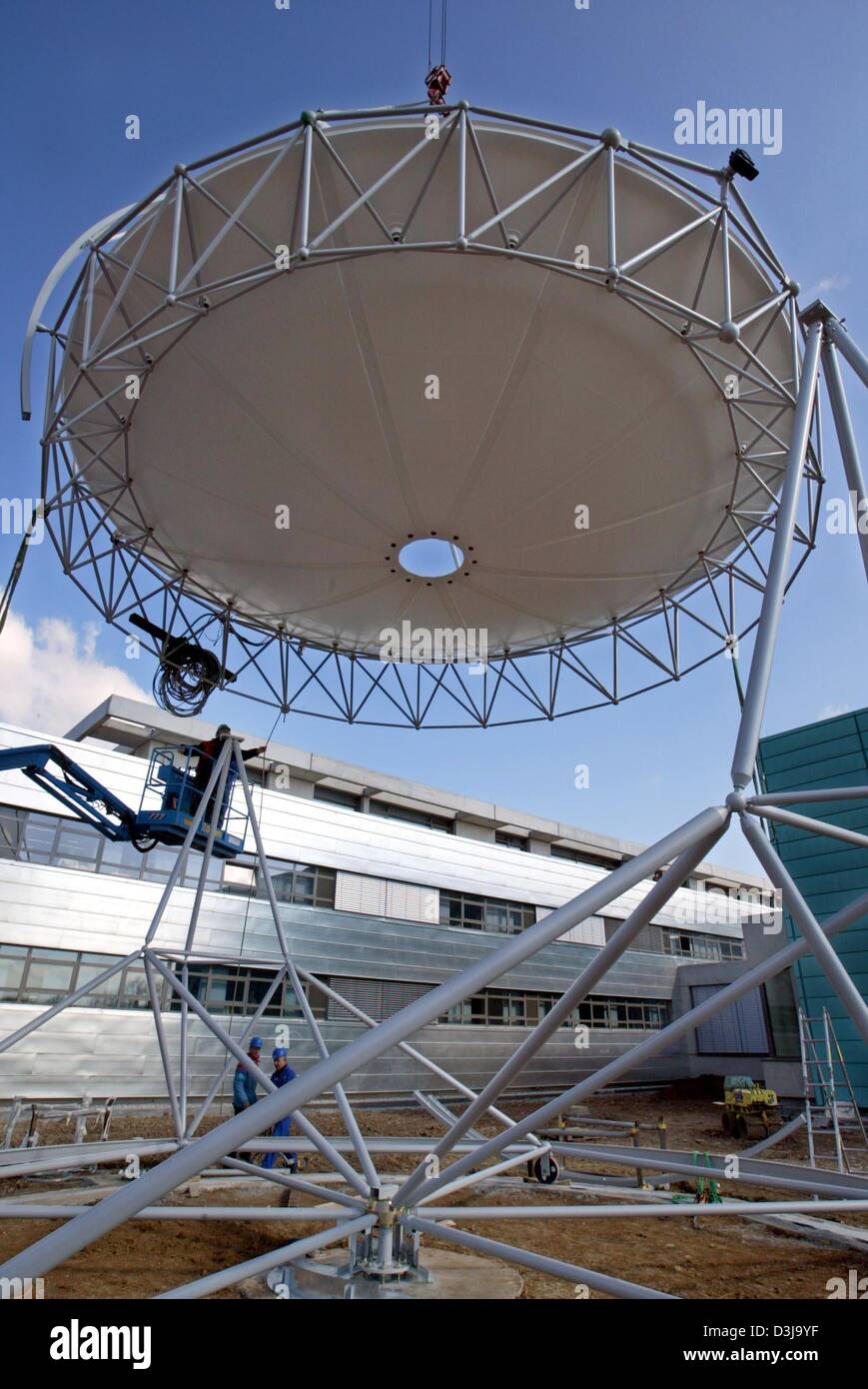 Dish stirling -Fotos und -Bildmaterial in hoher Auflösung – Alamy