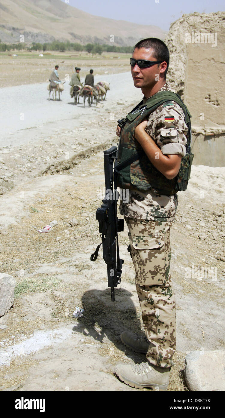 Isaf german soldier afghanistan -Fotos und -Bildmaterial in hoher ...