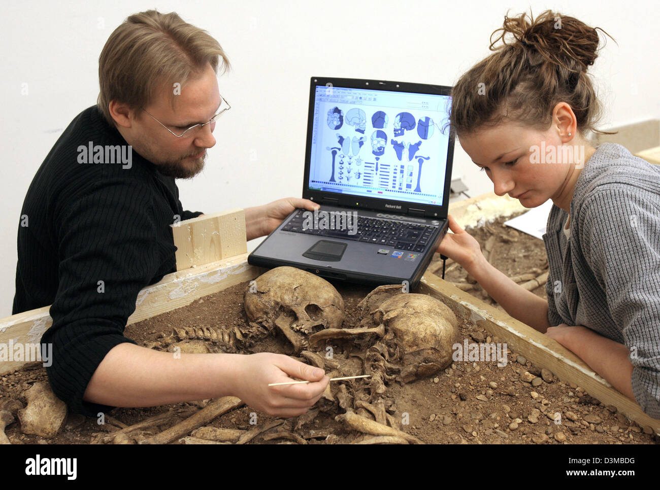 Steinzeit mensch -Fotos und -Bildmaterial in hoher Auflösung – Alamy