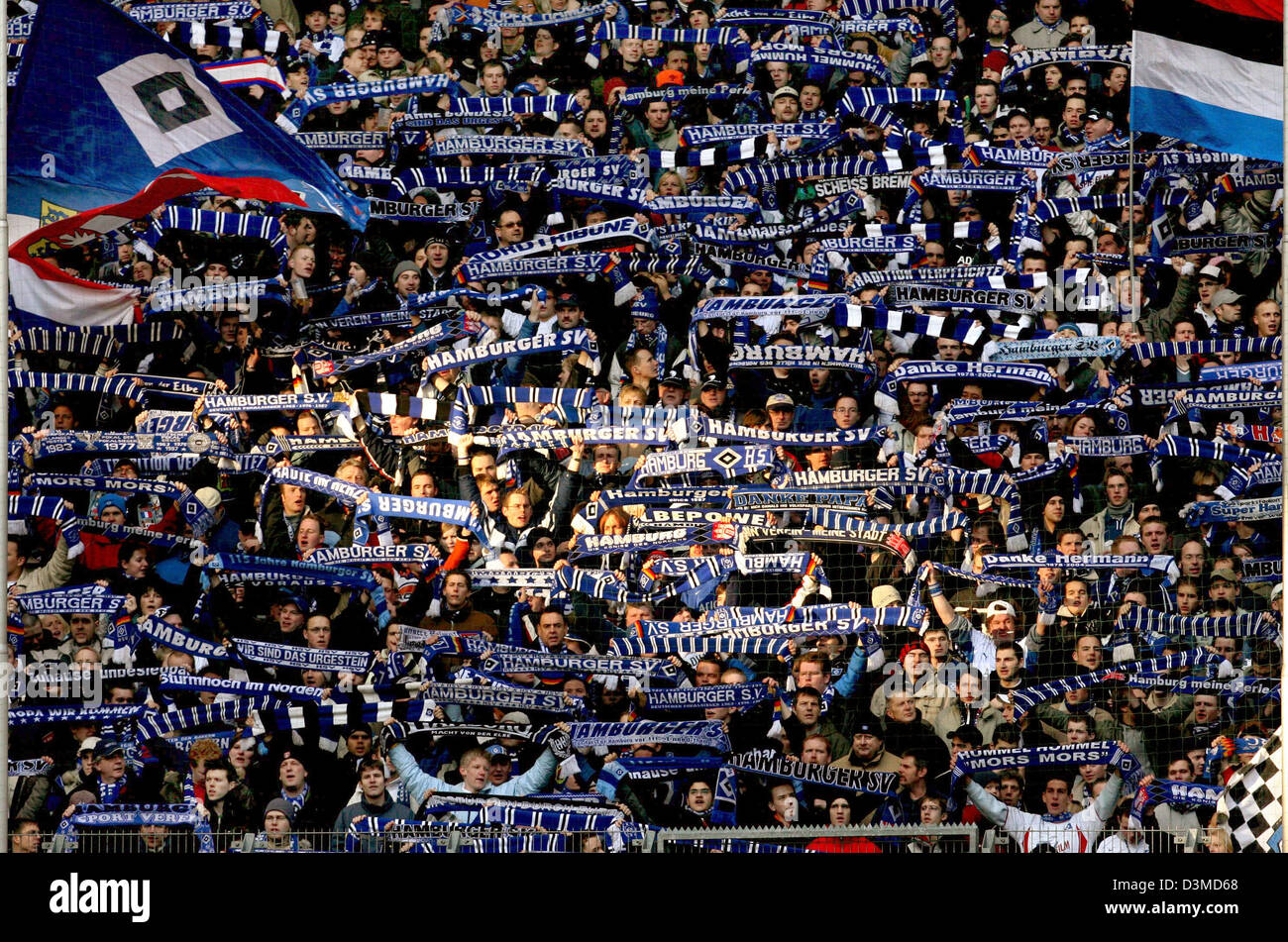 Hamburger sv arminia bielefeld -Fotos und -Bildmaterial in hoher ...