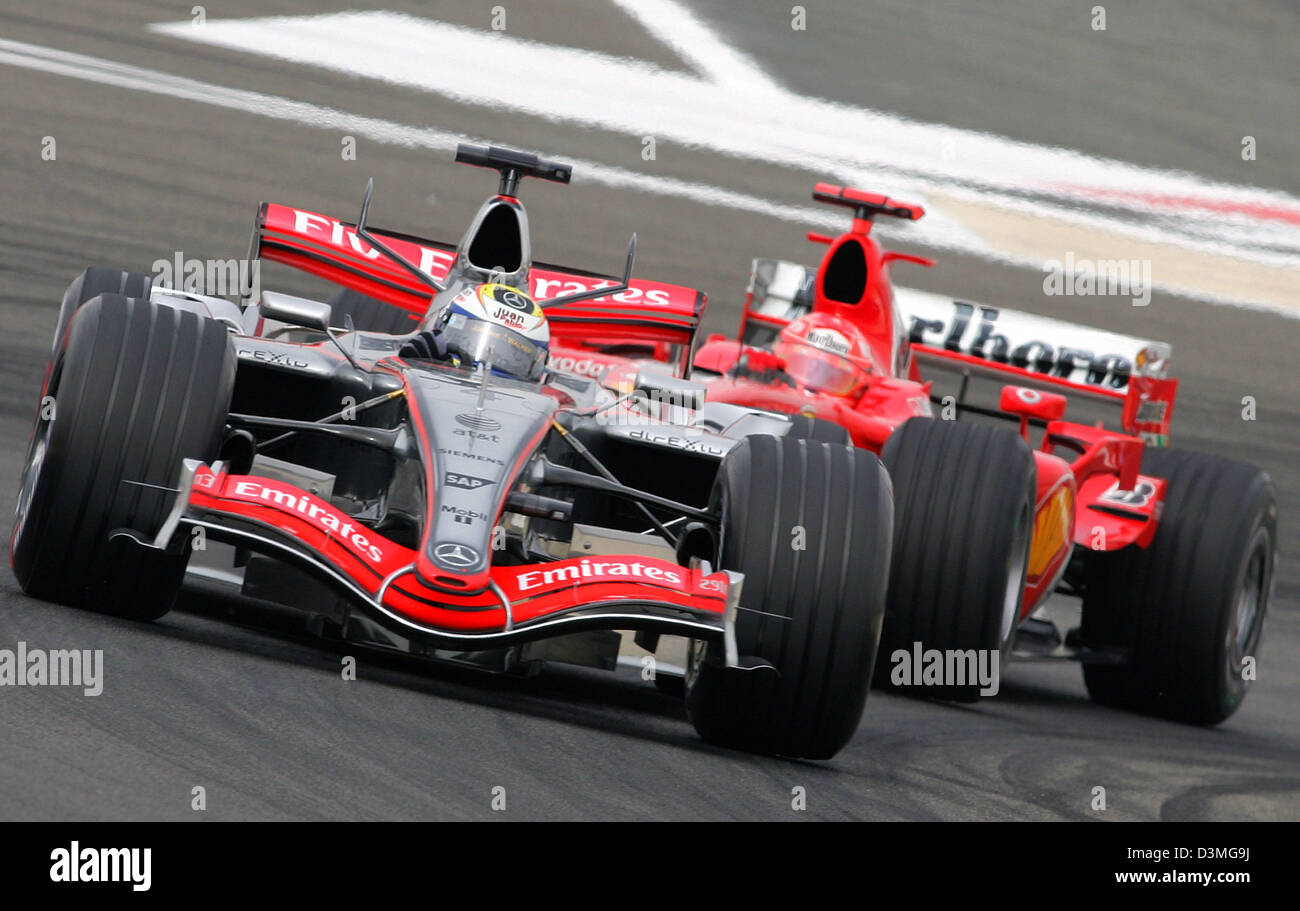 (Dpa) - kolumbianische Formel Eins Fahrer Montoya (vorne) der Team ...