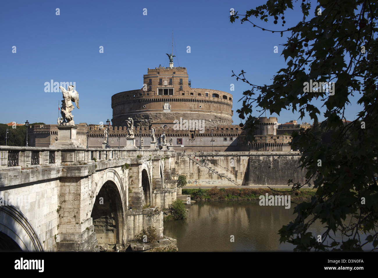 Papal castle -Fotos und -Bildmaterial in hoher Auflösung – Alamy
