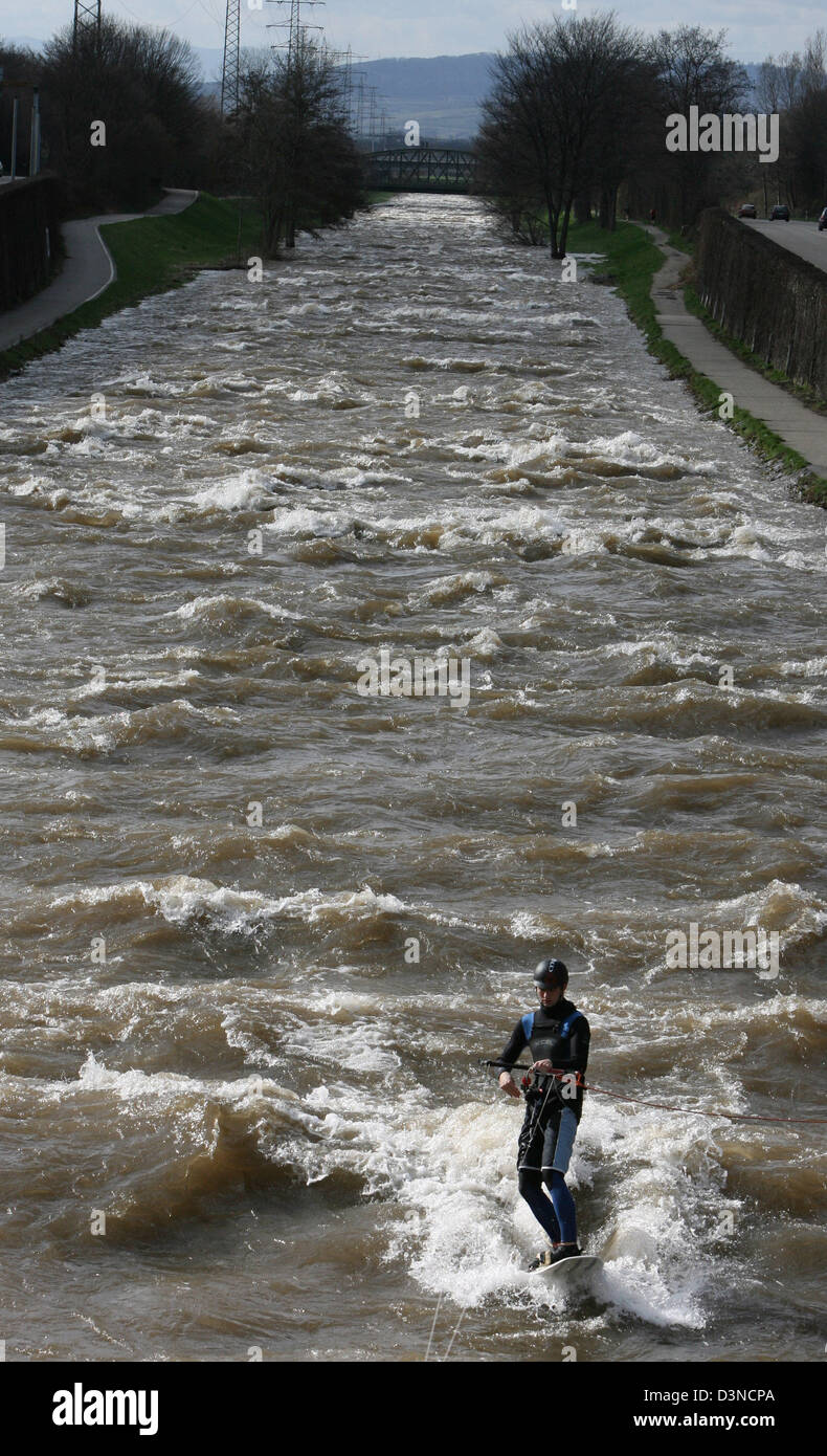 Freiburg river -Fotos und -Bildmaterial in hoher Auflösung - Seite 2 ...