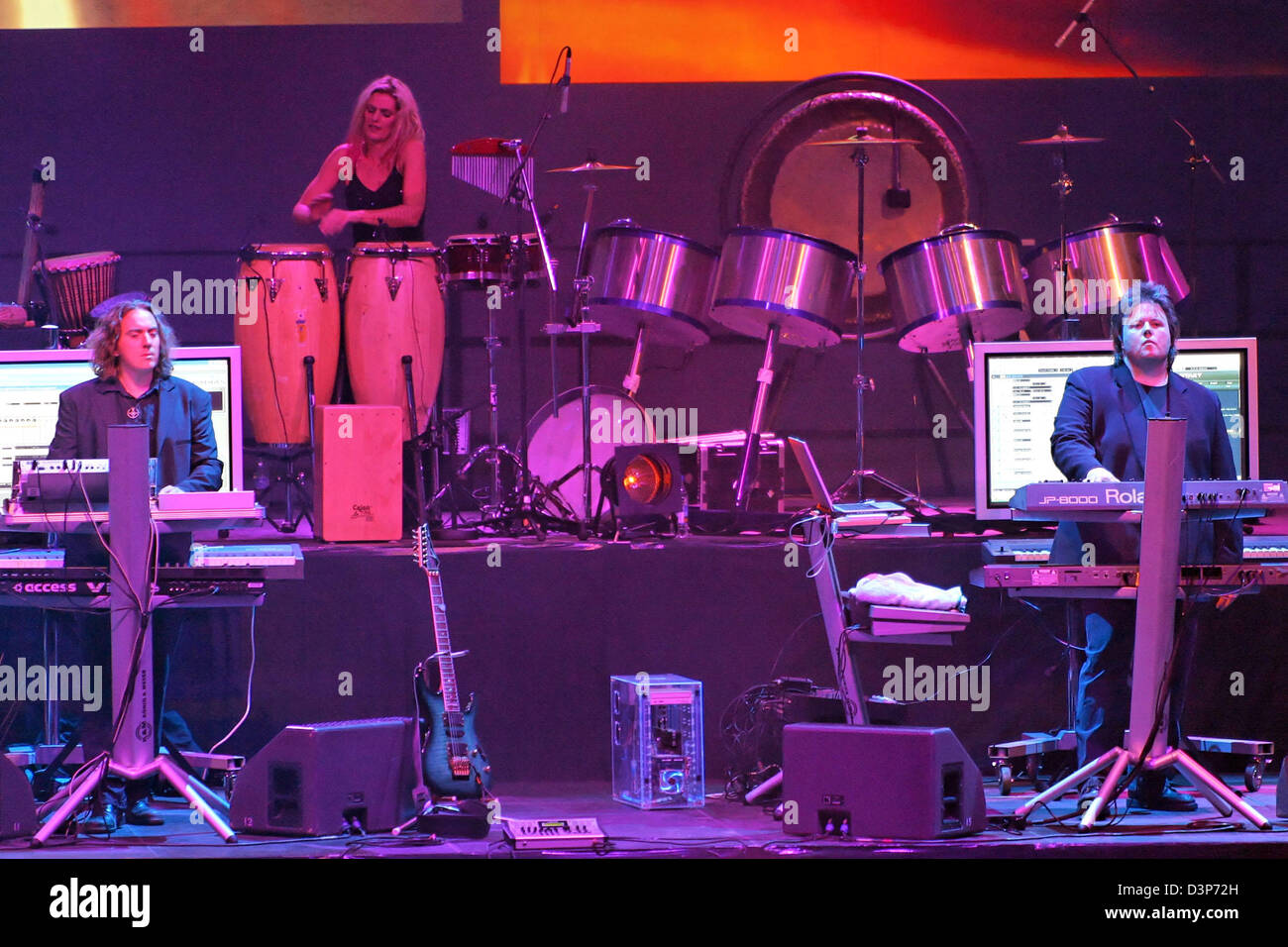 Deutsche elektronische band -Fotos und -Bildmaterial in hoher Auflösung ...