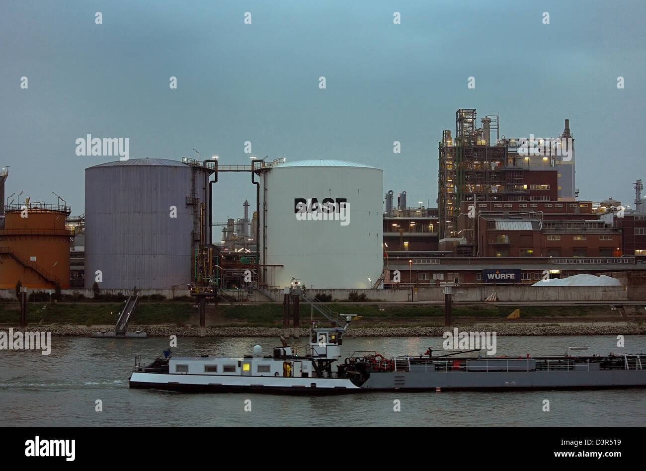Basf Hauptquartier Stockfotos und -bilder Kaufen - Alamy