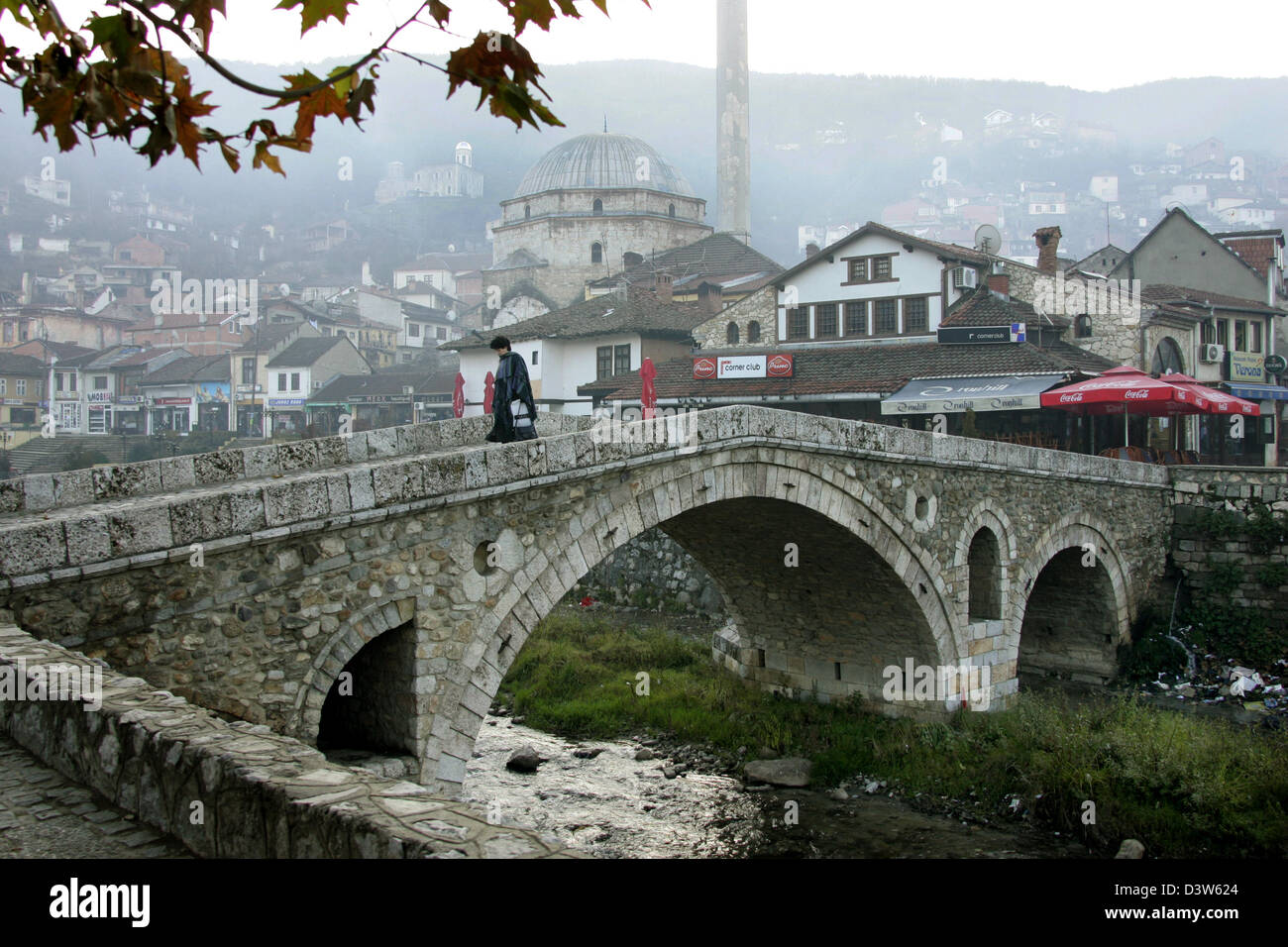 Stone bridge prizren kosovo -Fotos und -Bildmaterial in hoher Auflösung ...