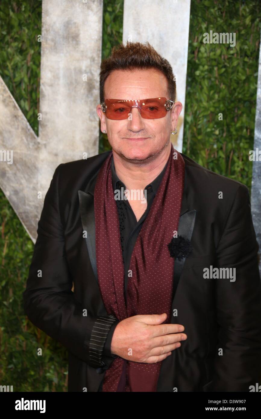 Los Angeles, USA. 24. Februar 2013. Sänger Bono kommt bei der Vanity ...