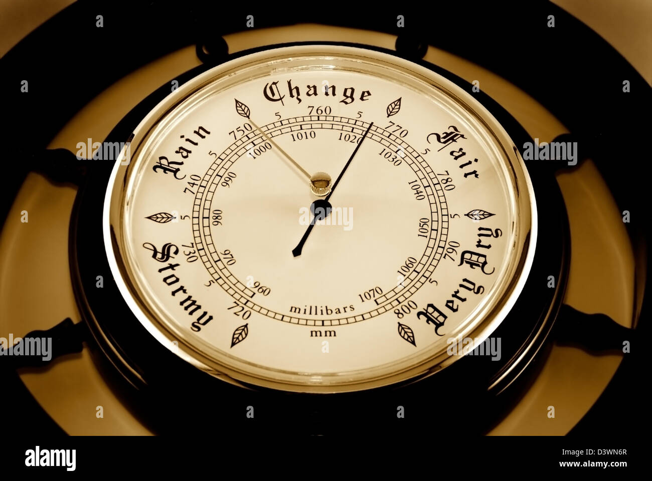 Das Zifferblatt der Barometer ist fotografierten Nahaufnahme ...
