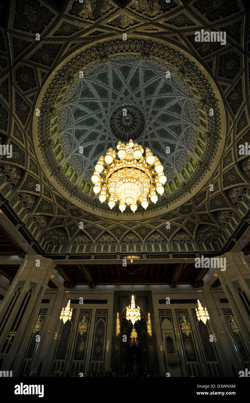 Sultan qaboos moschee in muskat -Fotos und -Bildmaterial in hoher ...