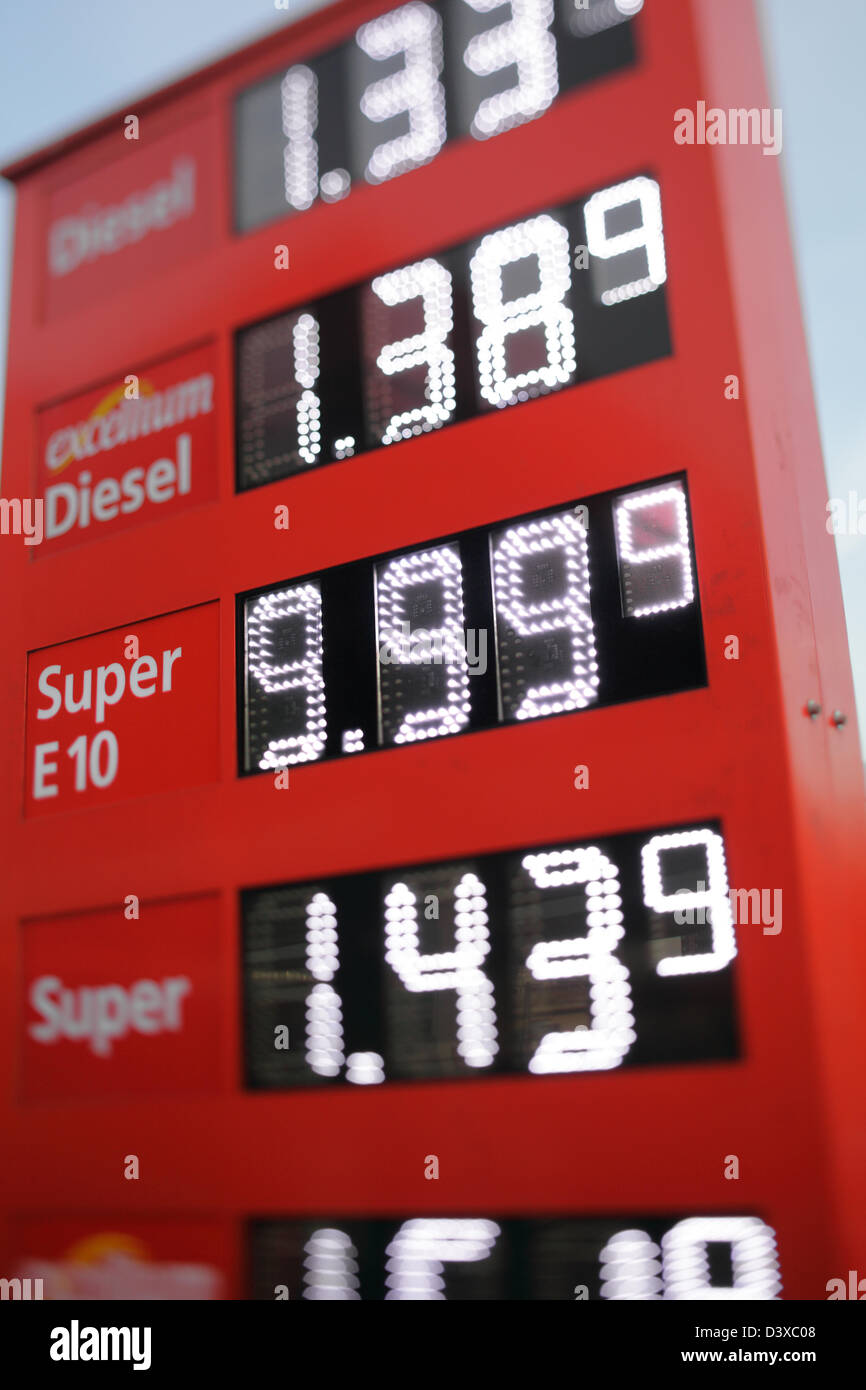 Tankstelle Preis Bord Stockfotos und -bilder Kaufen - Alamy