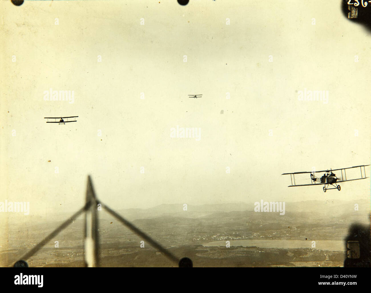 Lvg aircraft -Fotos und -Bildmaterial in hoher Auflösung – Alamy