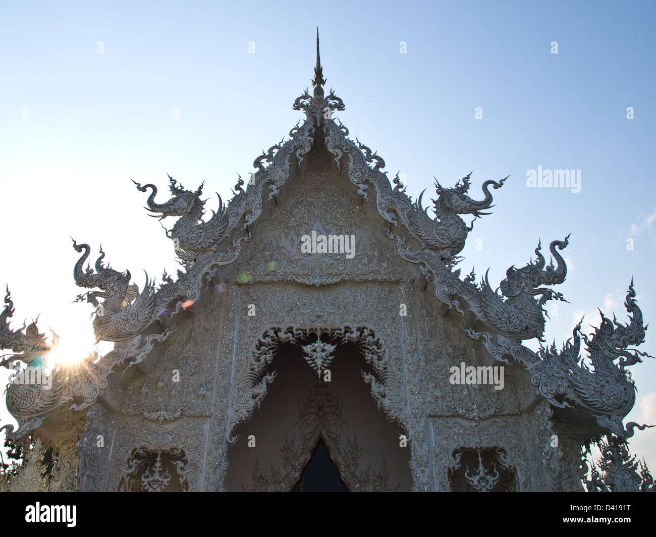 Dekorativer giebelstein -Fotos und -Bildmaterial in hoher Auflösung – Alamy