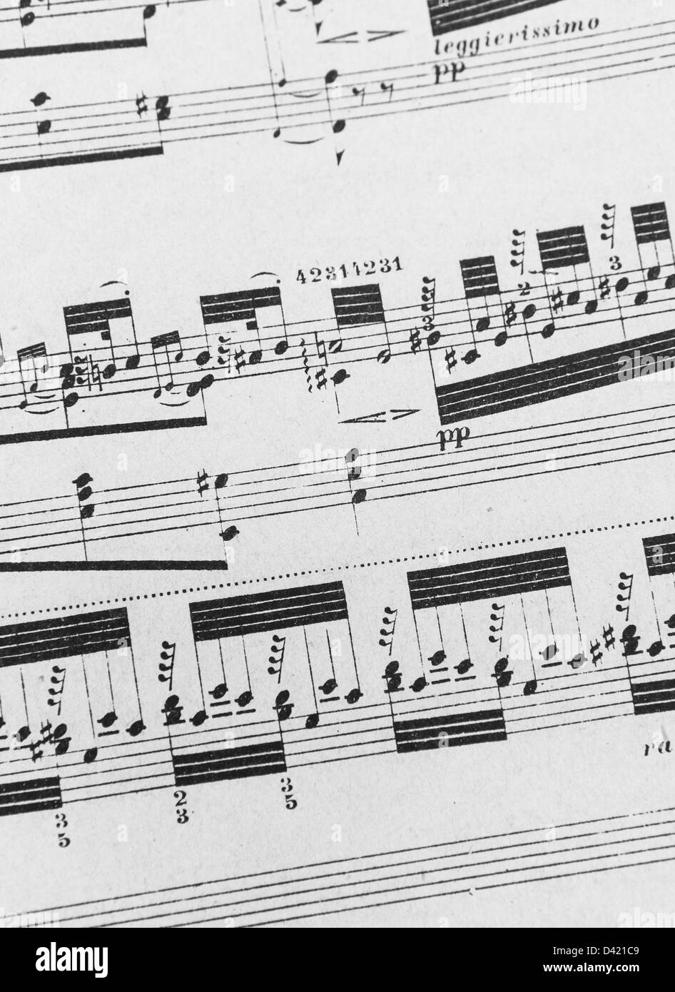 Musical notation -Fotos und -Bildmaterial in hoher Auflösung – Alamy