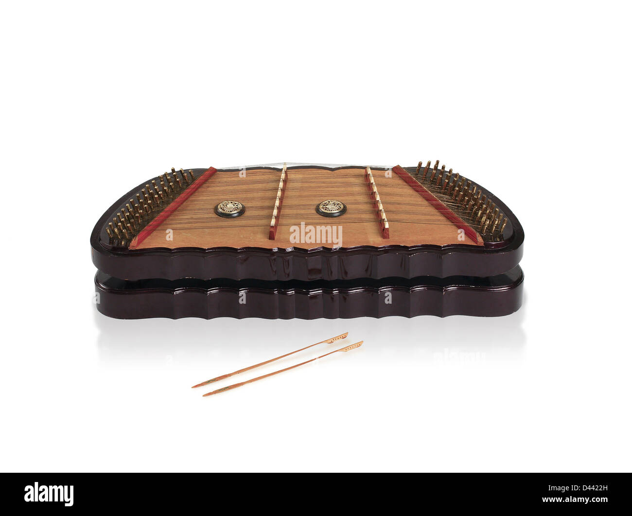 Hackbrett musikinstrument -Fotos und -Bildmaterial in hoher Auflösung ...