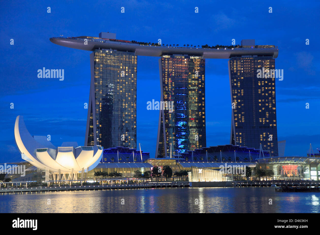 Sands marina bay resort -Fotos und -Bildmaterial in hoher Auflösung – Alamy