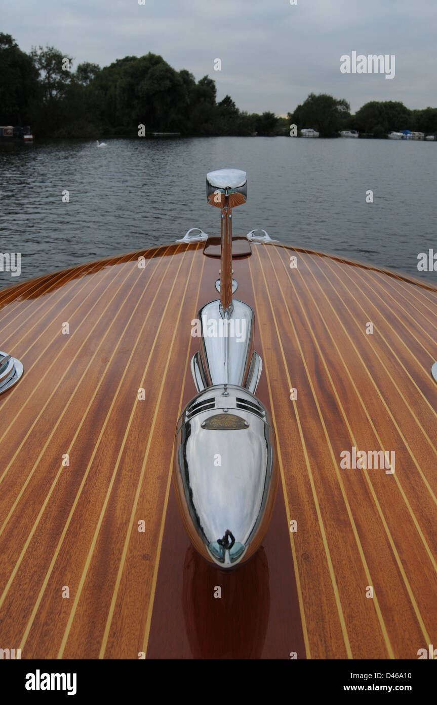 Riva tritone motorboat -Fotos und -Bildmaterial in hoher Auflösung – Alamy