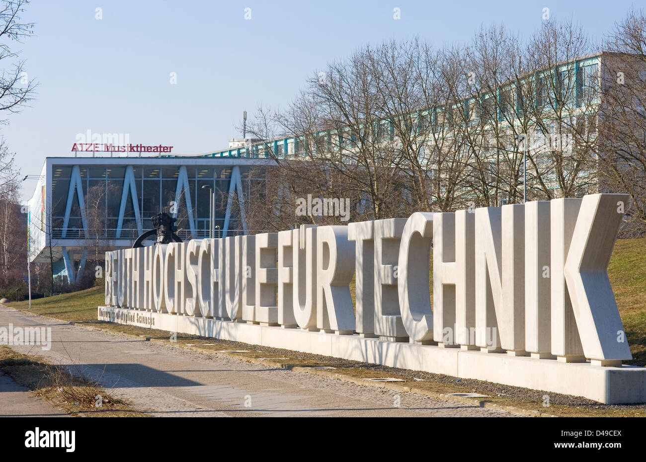 Exterieur atze musiktheater -Fotos und -Bildmaterial in hoher Auflösung ...