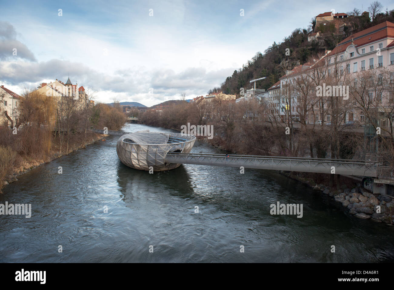 Graz mur insel in der steiermark -Fotos und -Bildmaterial in hoher ...