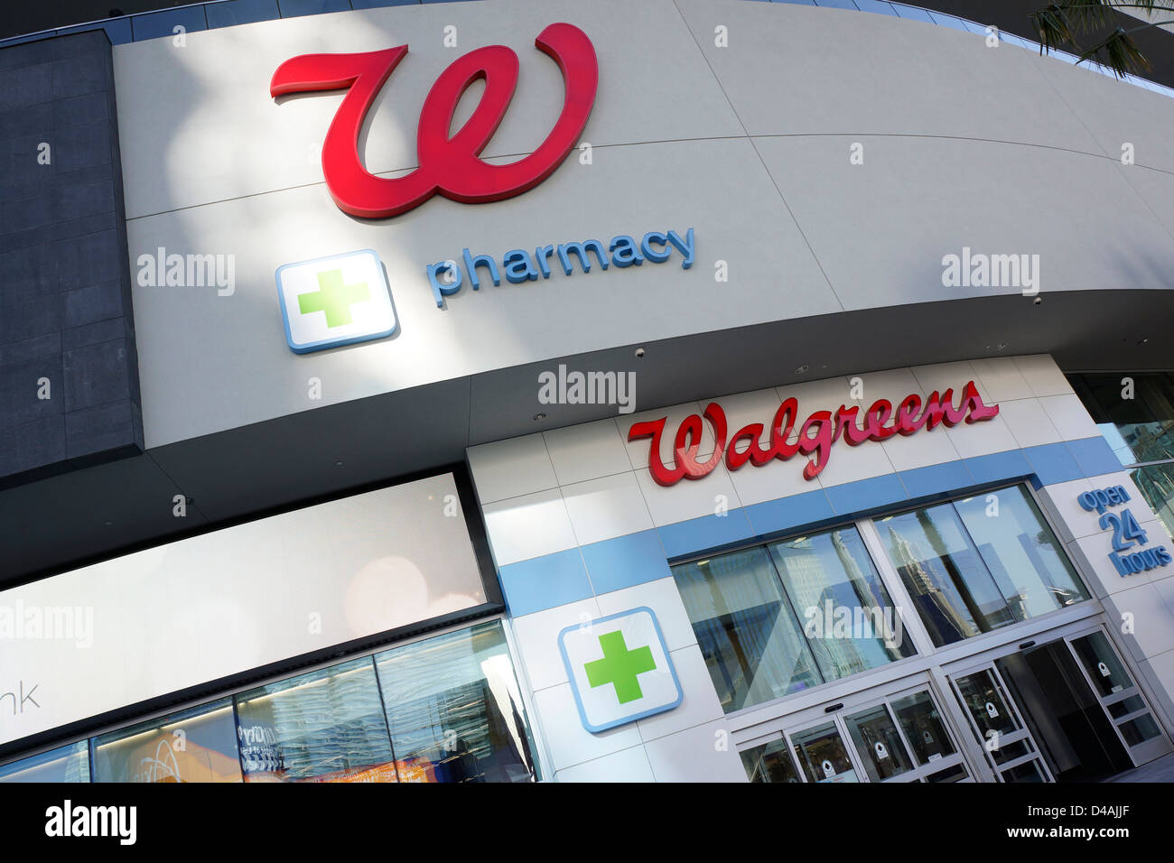Walgreens pharmacy -Fotos und -Bildmaterial in hoher Auflösung – Alamy