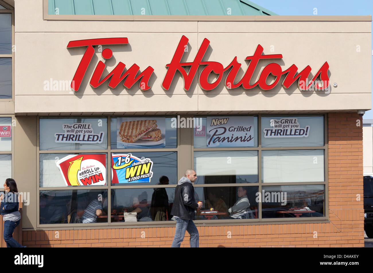 Tim hortons logo -Fotos und -Bildmaterial in hoher Auflösung – Alamy