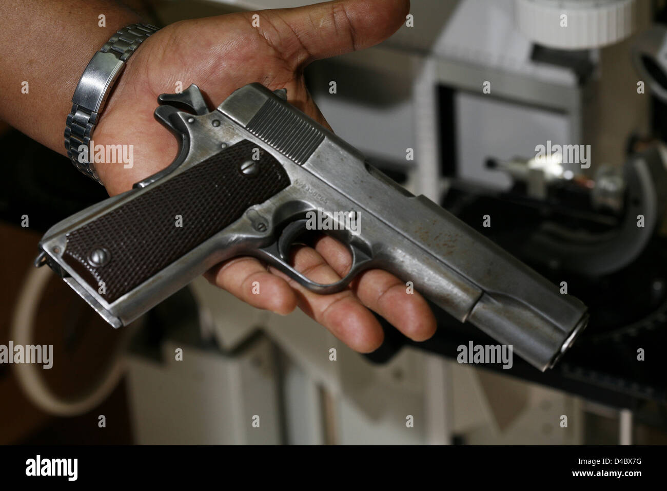 Revolver Revolver Stockfotos und -bilder Kaufen - Alamy