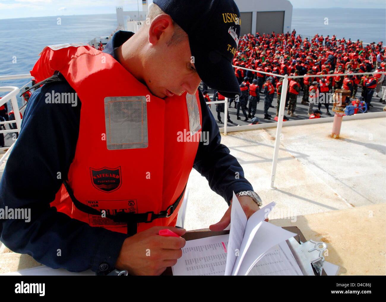 Abandon ship drill -Fotos und -Bildmaterial in hoher Auflösung – Alamy