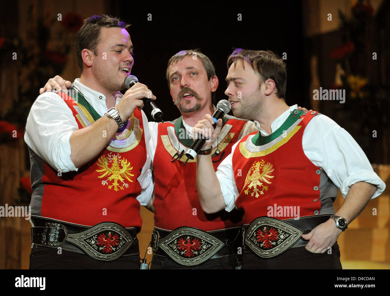 Österreichische Volksmusik-Gruppe "Ursprung Buam", Andreas Brugger (L-R ...